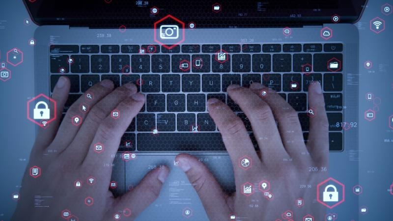 システム運用と保守の違いとは？業務内容と外注判断のポイントを解説｜システム開発のIC